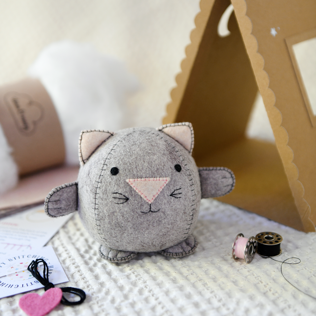 Make Your Own Kitten Craft Kit – Clara and Macy